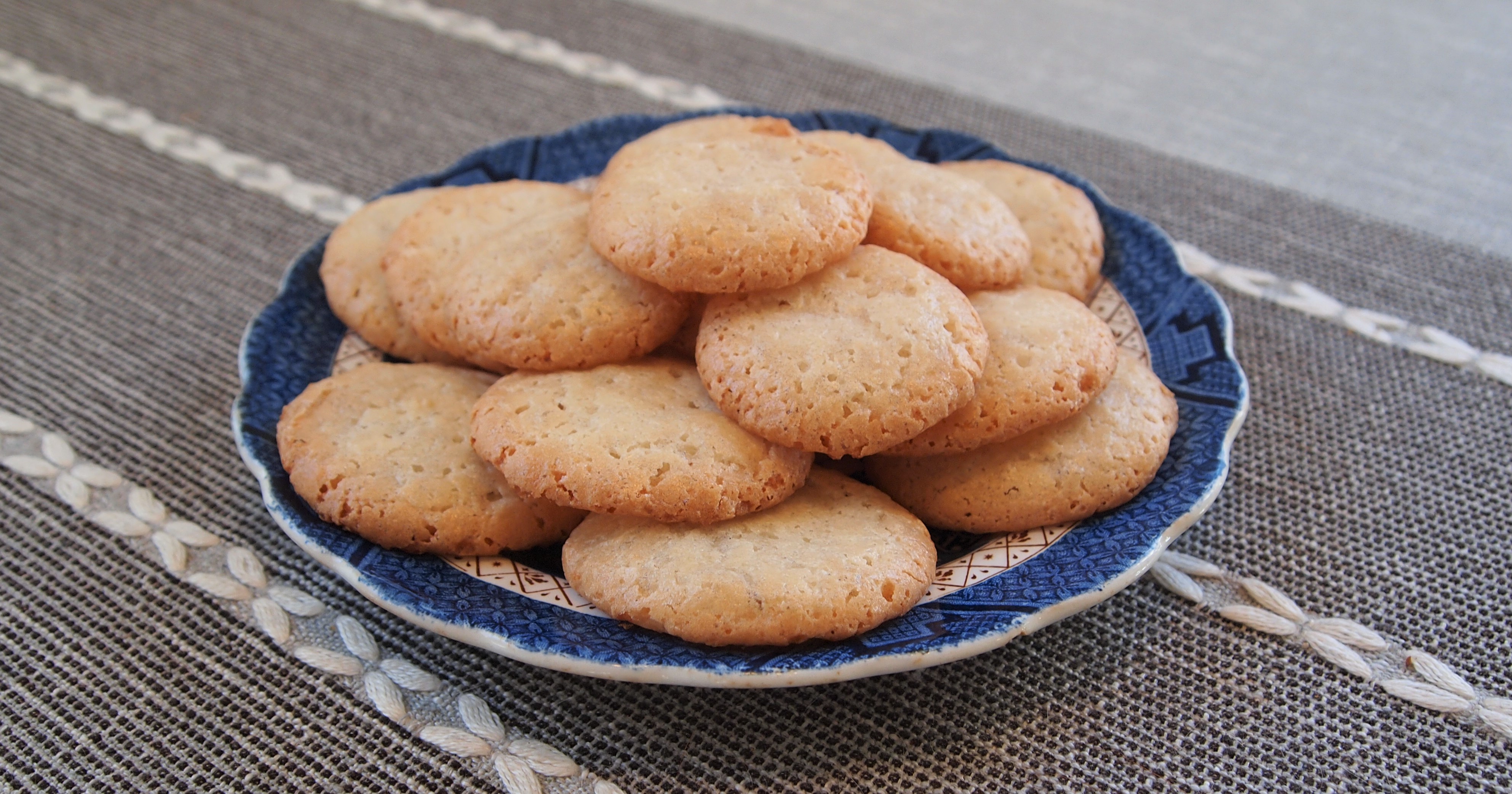 Fine French Macaroones – History in the Making